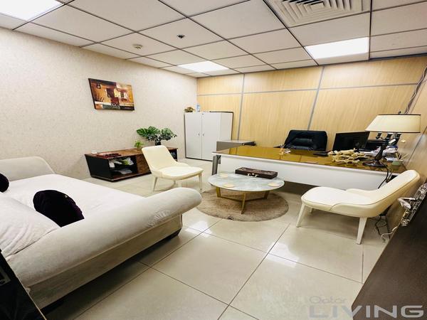 Office in Old Al Hitmi | Qatar Living