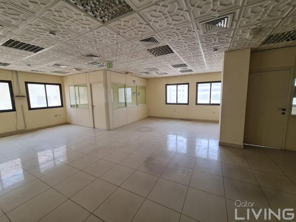 150 SQM | Office Space | Musherib | Toilet | Kitchen